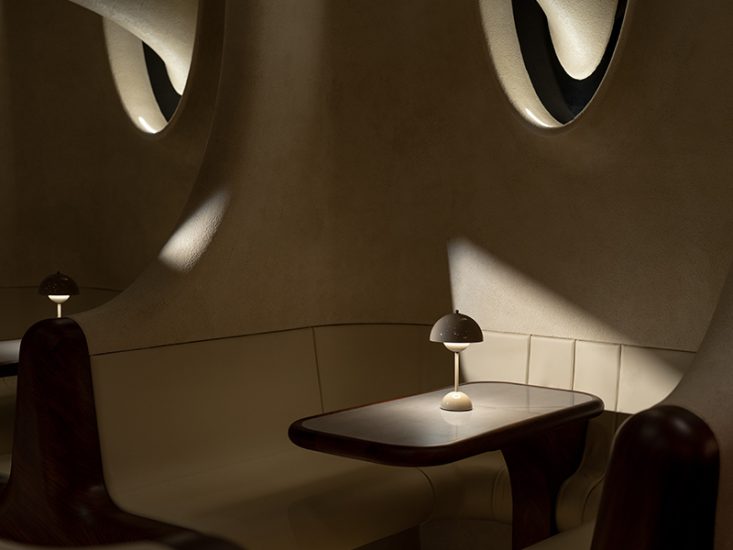 Step Into A Futuristic Spaceship In Hong Kong At The Artifact Bar ...